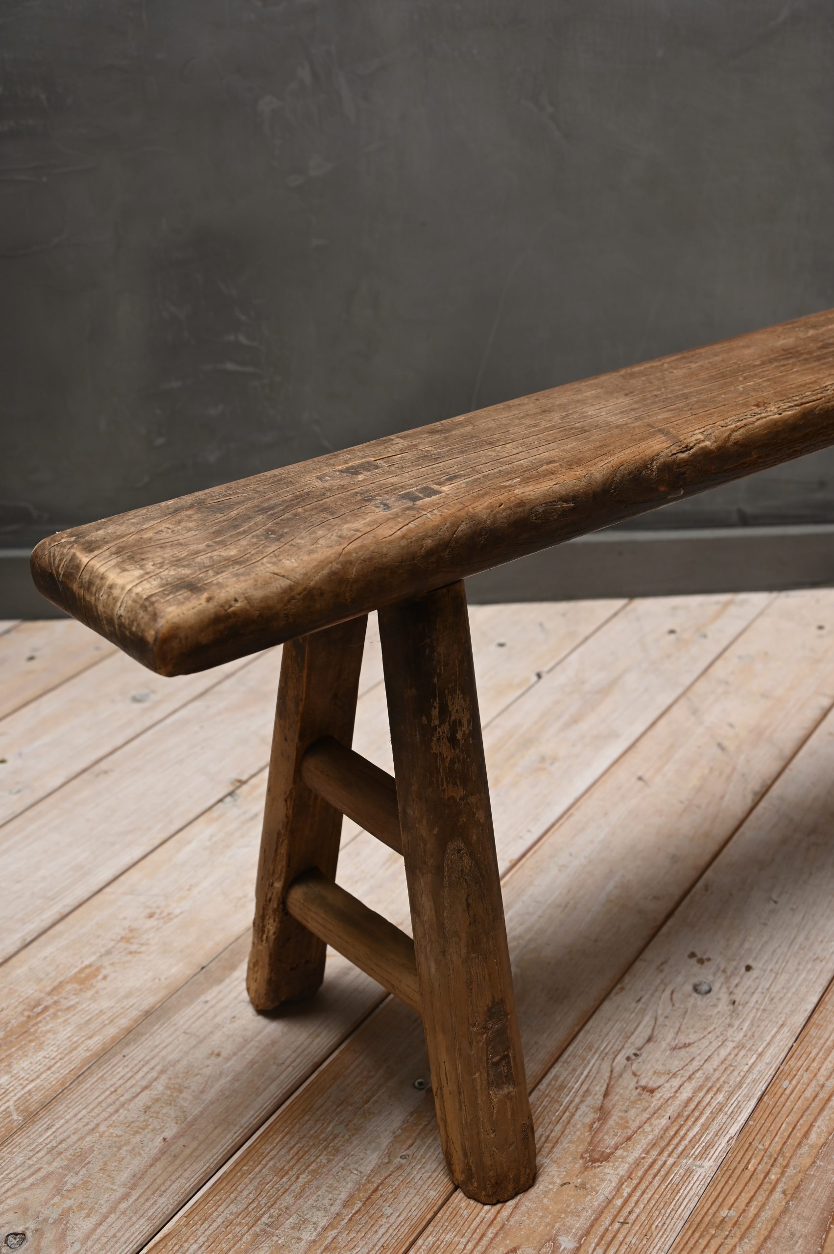 Hal Bank Oud Hout 00 Hal Bank Oud Hout 00 Hal Bank Oud Hout 00